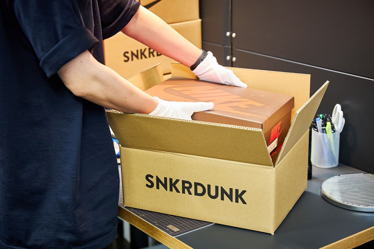 SNKRDUNK | Buy & Sell Authentic Sneakers and Apparels